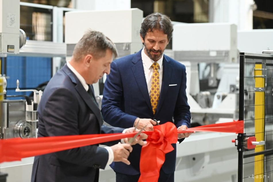 ZTS-Special in Dubnica Has New Line for Drilling Barrels for Artillery ...